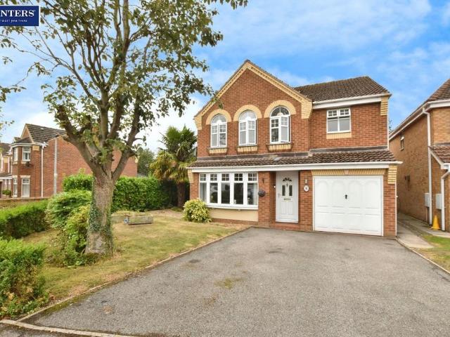 4 bedroom detached house for sale