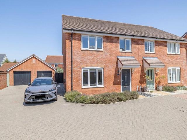 4 bedroom semi detached house for sale