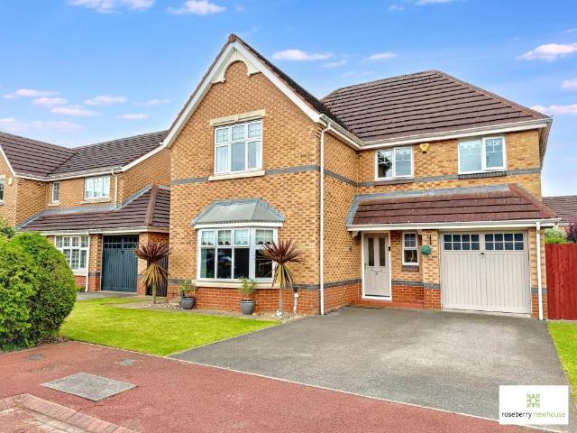 4 bedroom detached house for sale