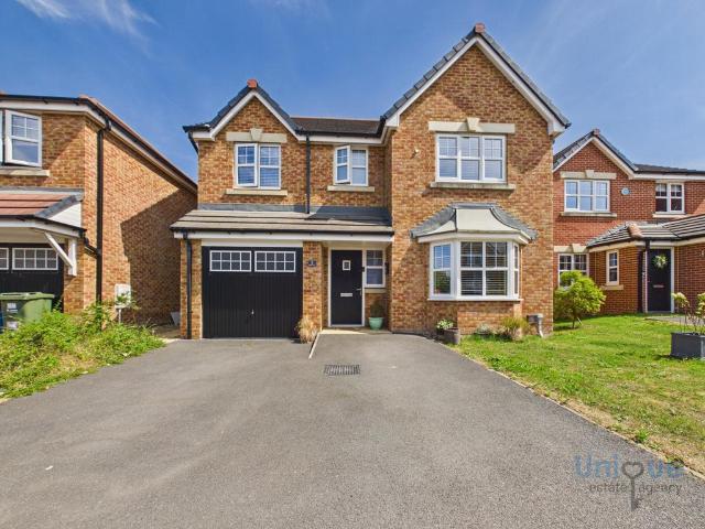 4 bedroom detached house for sale