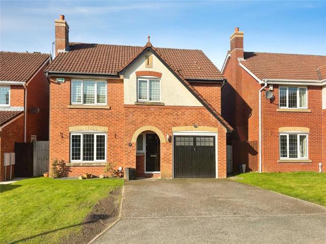 4 bedroom detached house for sale