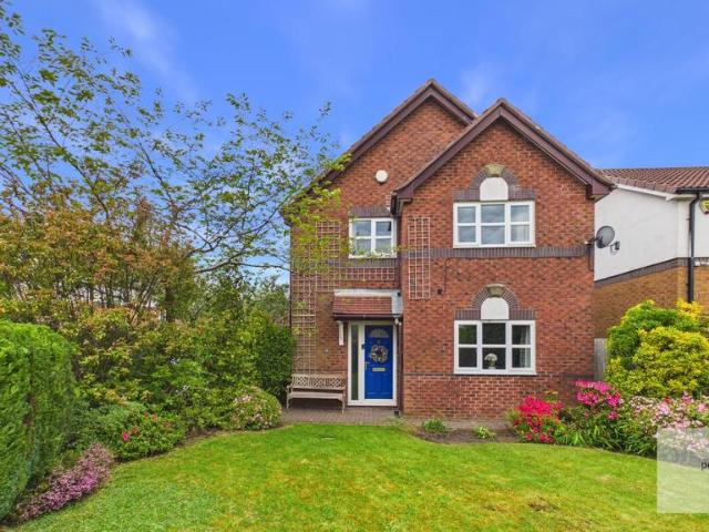 4 bedroom detached house for sale