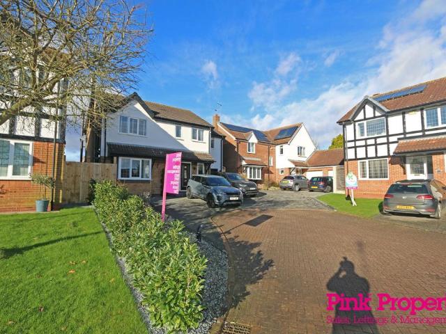 4 bedroom detached house for sale