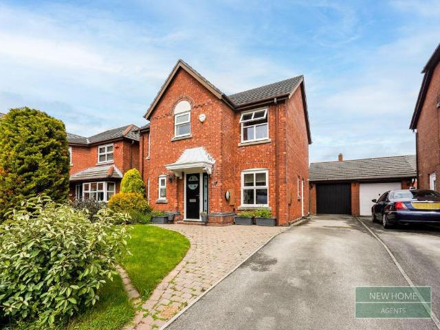 4 bedroom detached house for sale