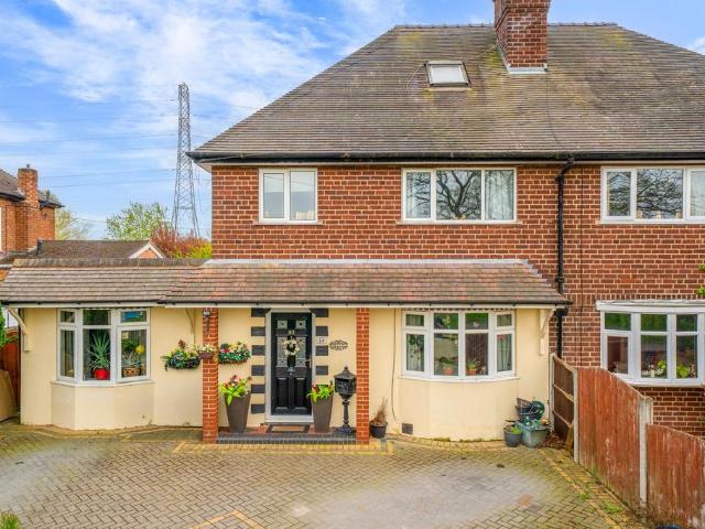 4 bedroom semi detached house for sale