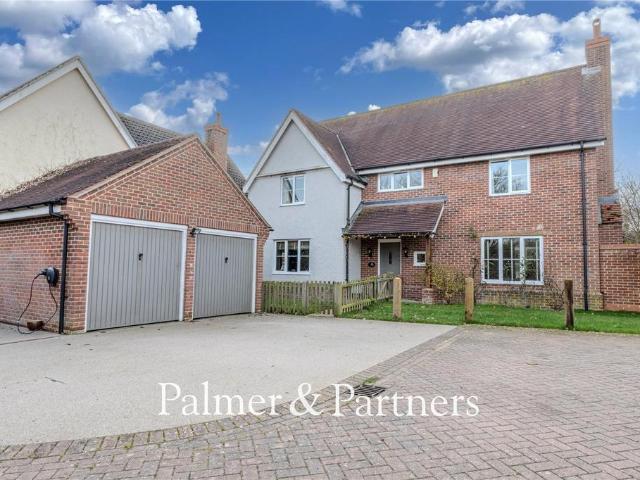 4 bedroom detached house for sale