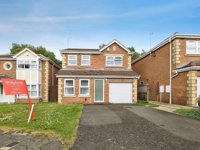 4 bedroom detached house for sale
