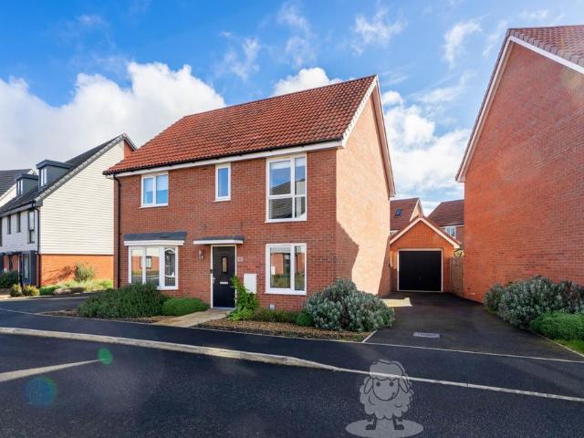 4 bedroom detached house for sale