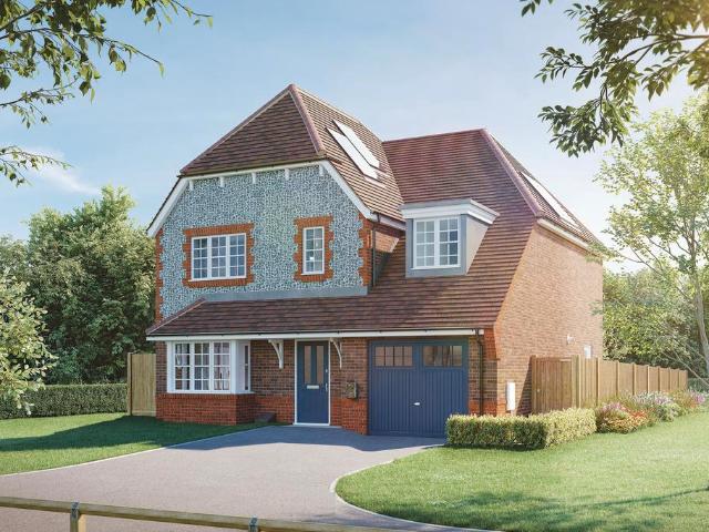 4 bedroom detached house for sale
