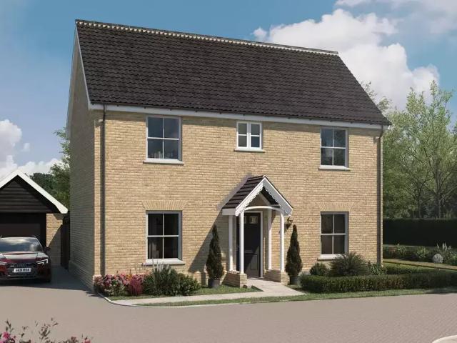 4 bedroom detached house for sale