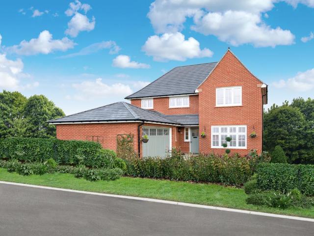 4 bedroom detached house for sale