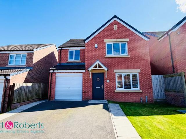 4 bedroom detached house for sale