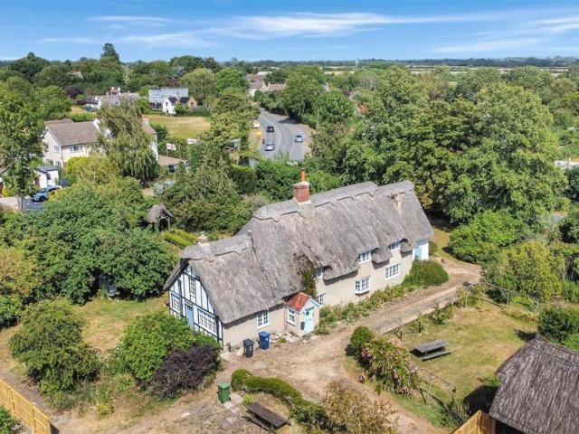 4 bedroom cottage for sale