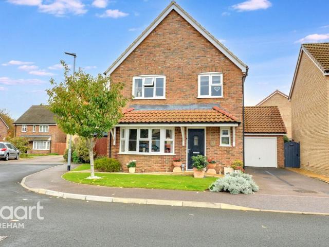 4 bedroom detached house for sale