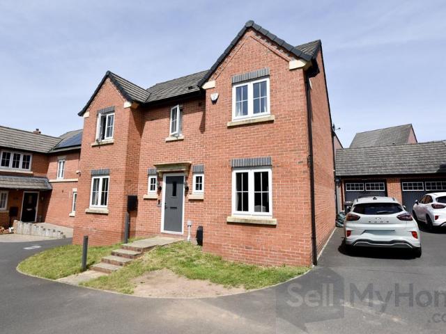 4 bedroom detached house for sale