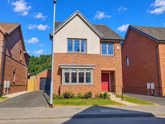 4 bedroom detached house for sale