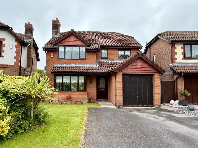 4 bedroom detached house for sale