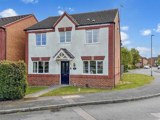 4 bedroom detached house for sale