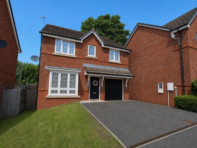 4 bedroom detached house for sale