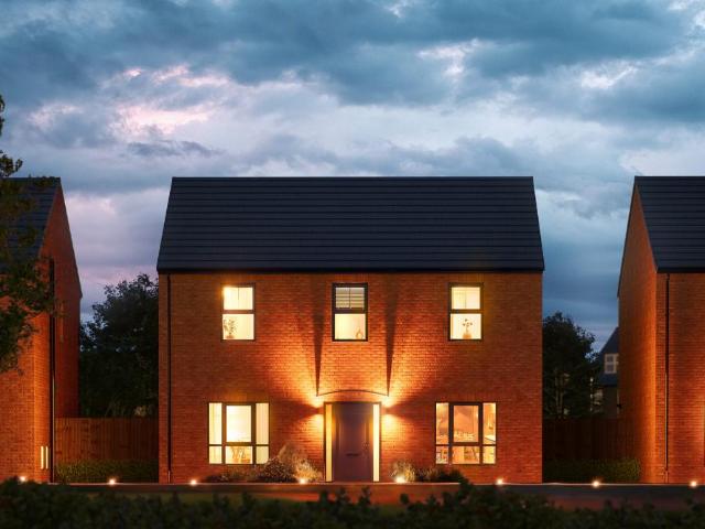 4 bedroom detached house for sale