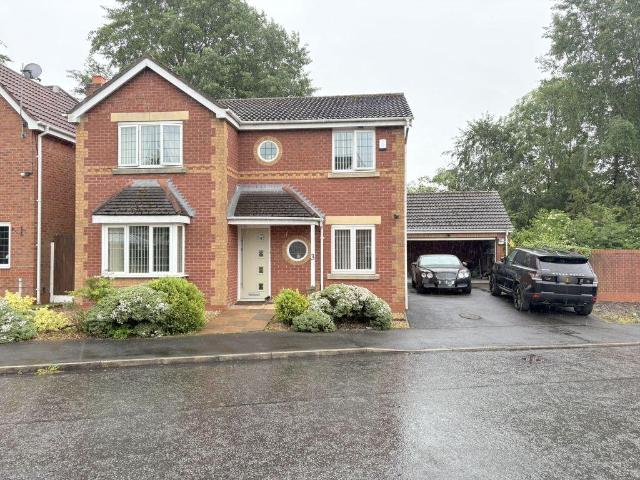 4 bedroom detached house for sale