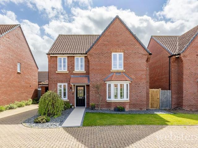 4 bedroom detached house for sale