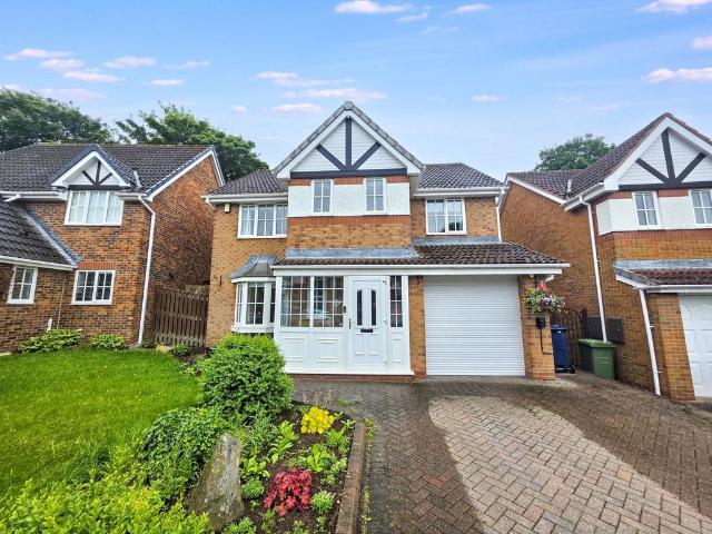 4 bedroom detached house for sale
