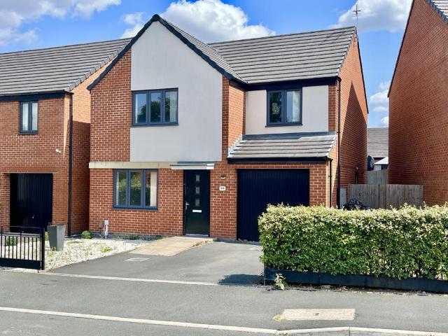 4 bedroom detached house for sale