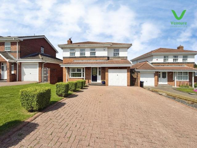 4 bedroom detached house for sale