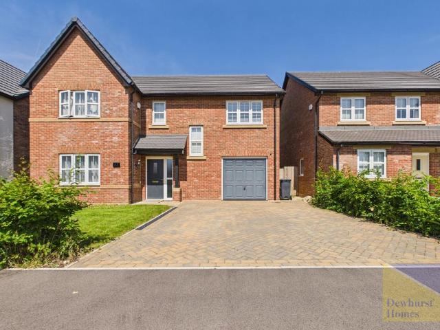 4 bedroom detached house for sale