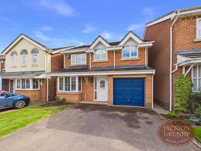 4 bedroom detached house for sale