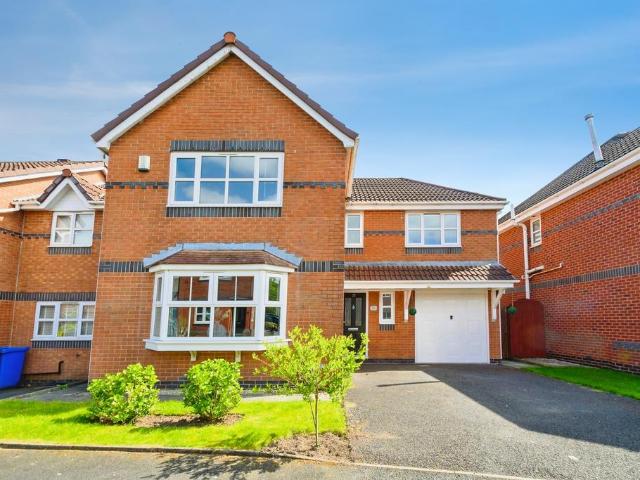 4 bedroom detached house for sale