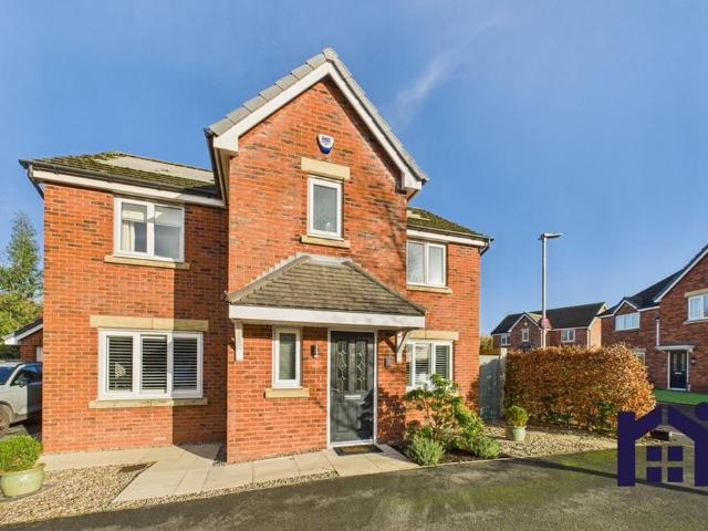 4 bedroom detached house for sale