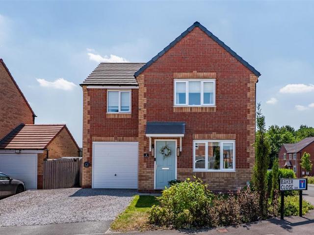 4 bedroom detached house for sale