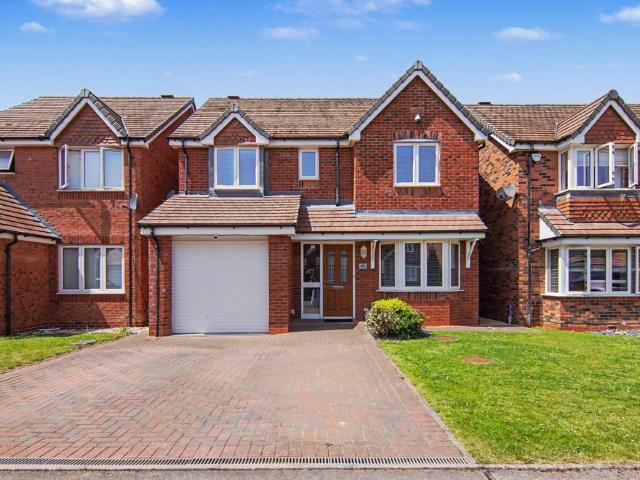 4 bedroom detached house for sale