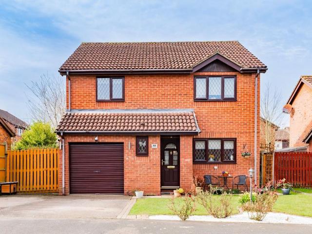 4 bedroom detached house for sale