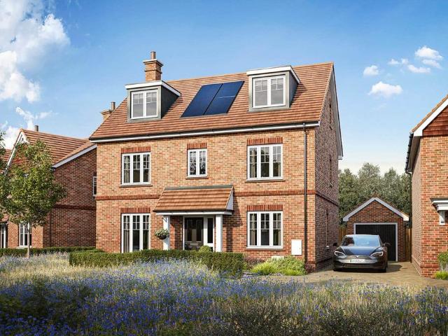 4 bedroom detached house for sale