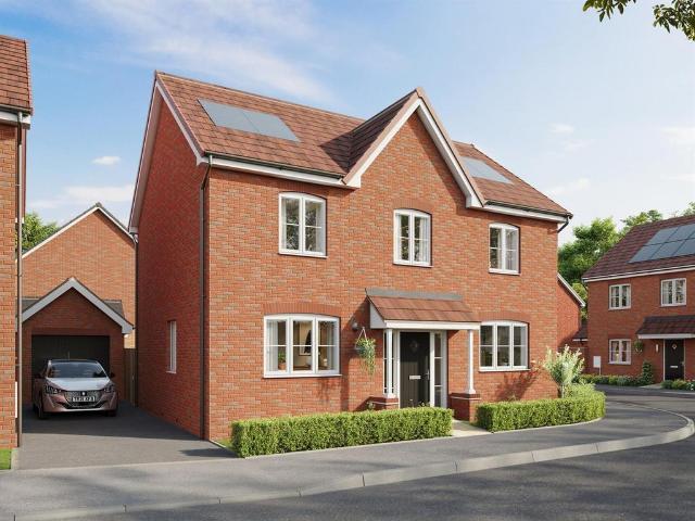 4 bedroom detached house for sale