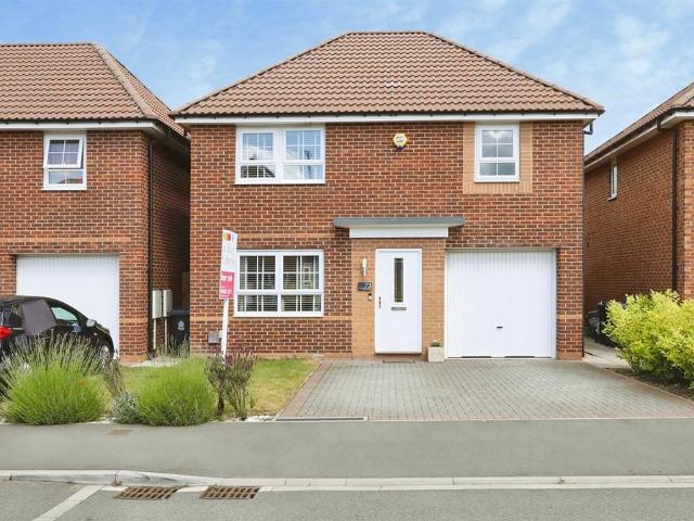 4 bedroom detached house for sale