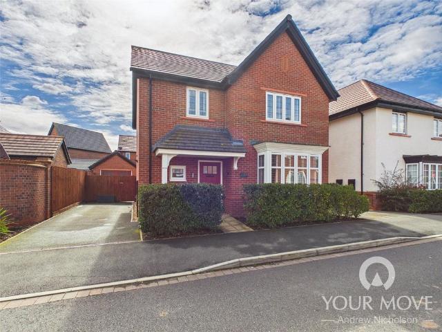 4 bedroom detached house for sale