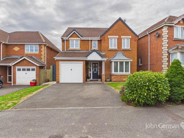 4 bedroom detached house for sale