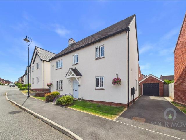 4 bedroom detached house for sale