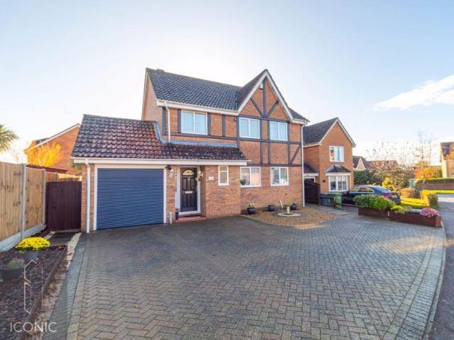 4 bedroom detached house for sale