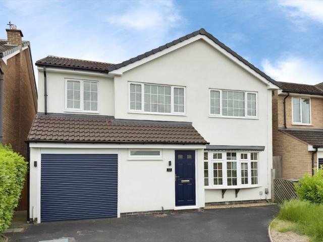 4 bedroom detached house for sale