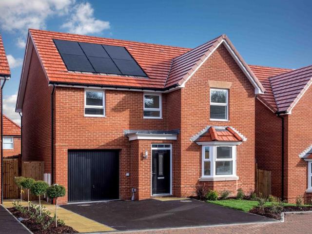 4 bedroom detached house for sale