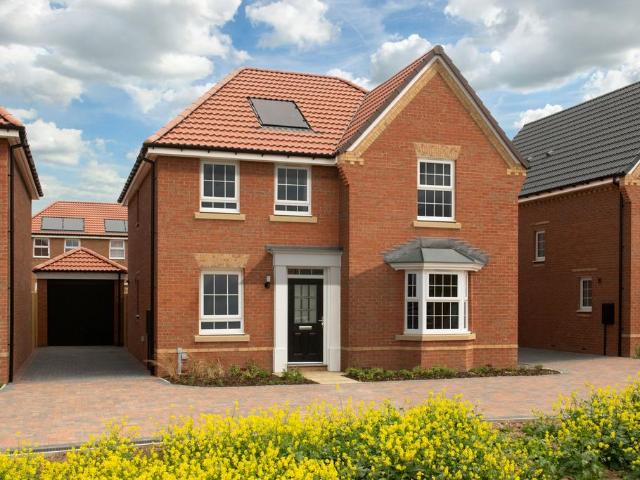 4 bedroom detached house for sale