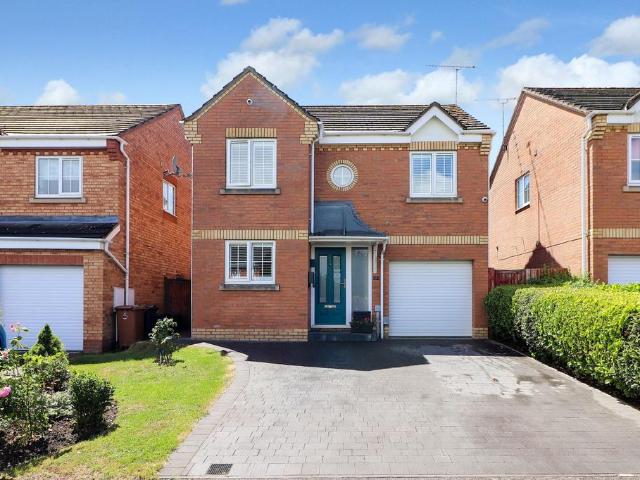 4 bedroom detached house for sale