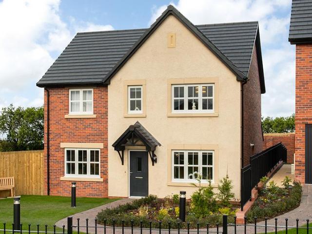 4 bedroom detached house for sale