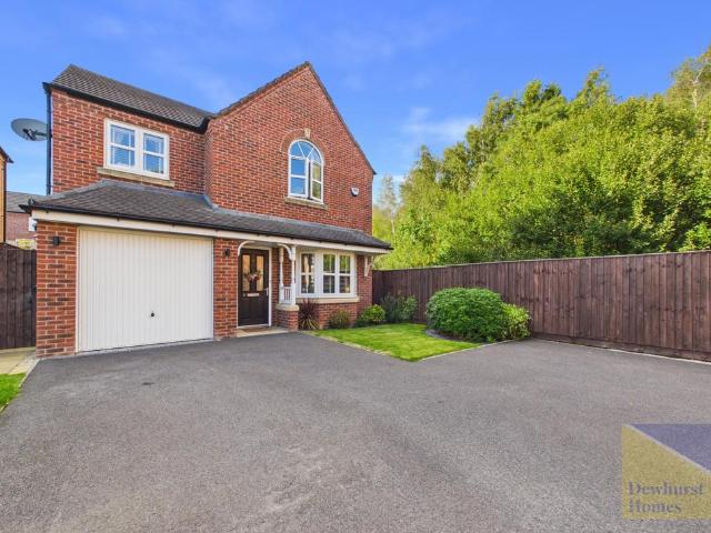4 bedroom detached house for sale