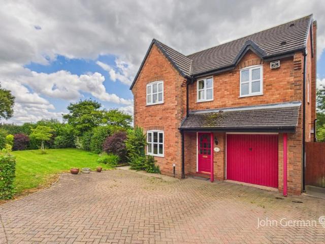 4 bedroom detached house for sale